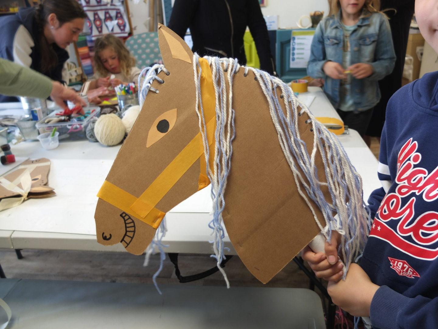 Tête de cheval en carton